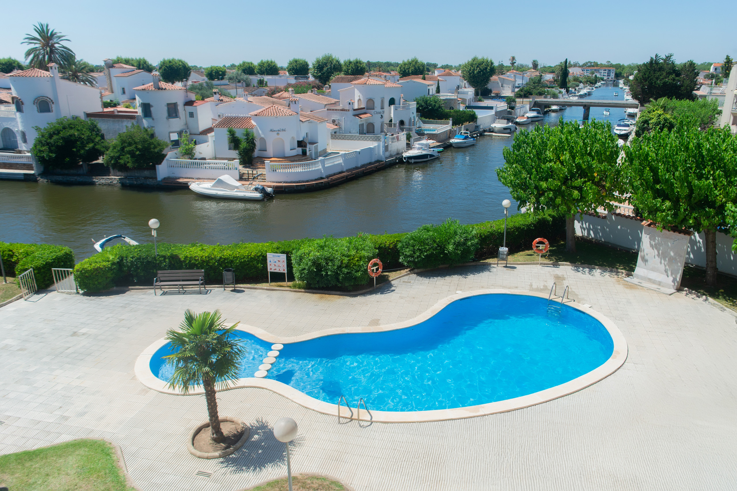 det_api_accomodations